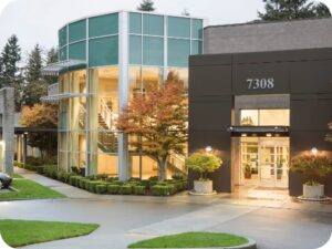 Dr. Ari Holtzman | Spine Surgeon | Puget Sound Orthopaedics